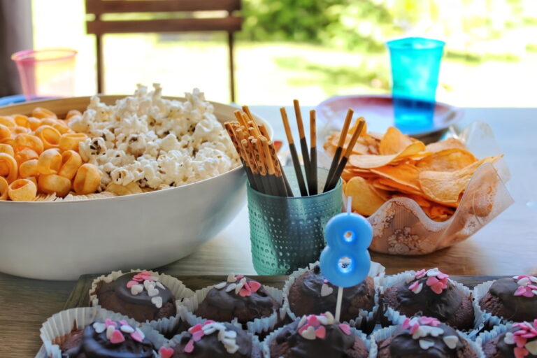 UHA味覚糖 山形グミ おきたま デラウェアはどこで買える？スーパーマーケットやコンビニでも売っているかを調査し、相場価格と共に紹介します。 | どこどこリサーチ